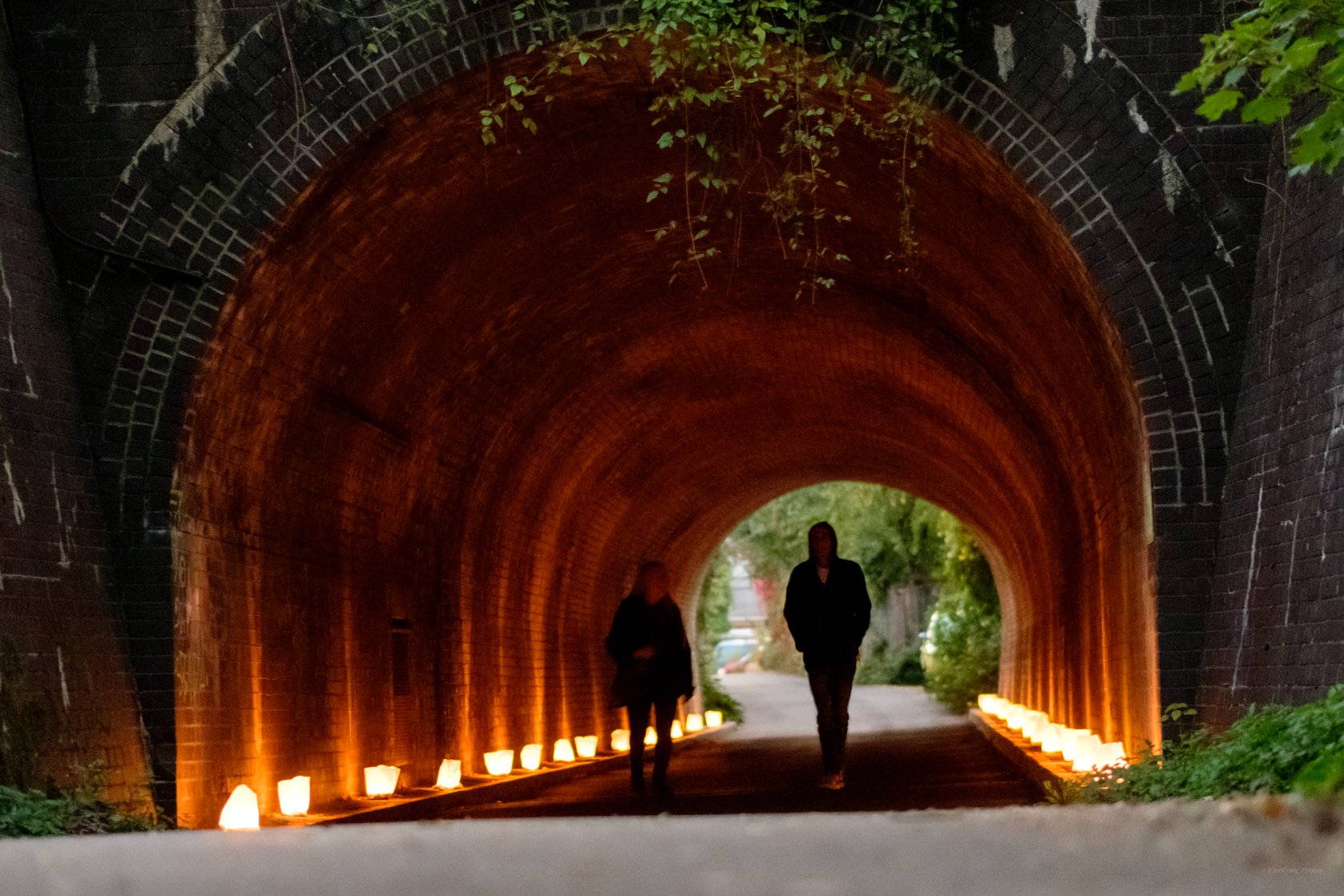 Boiling Wells – Compass Presents